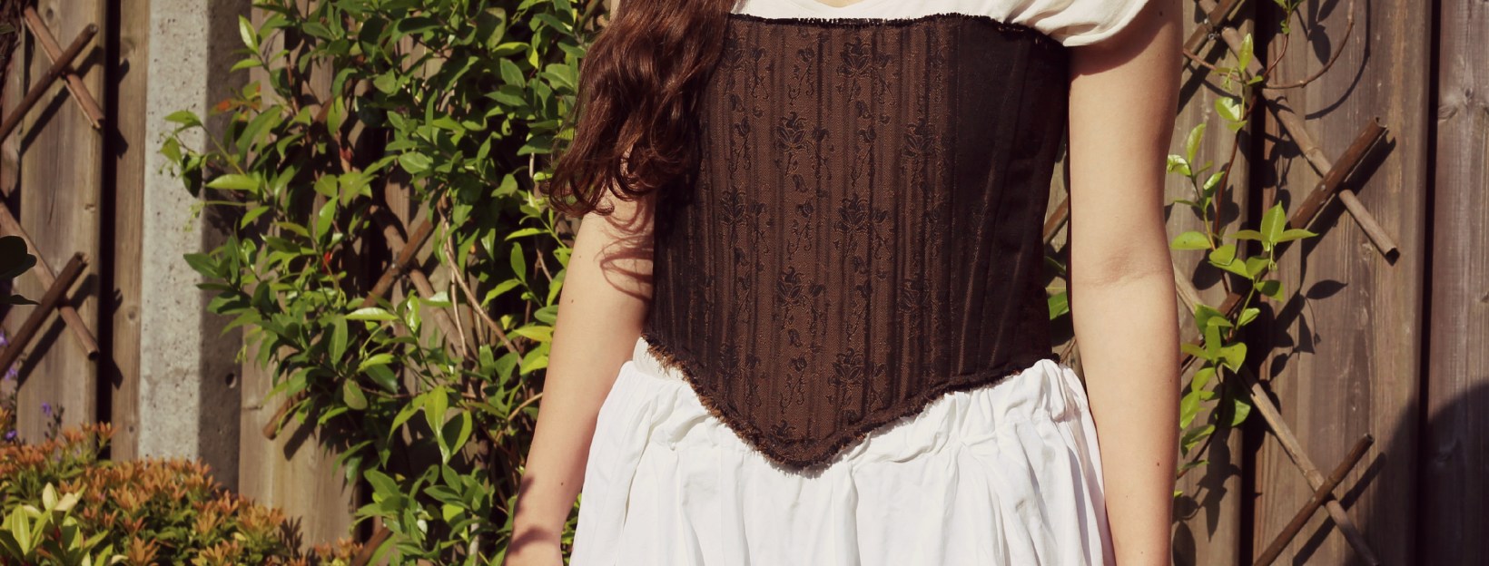 How I made my Semi-Corset – Ava Baytree